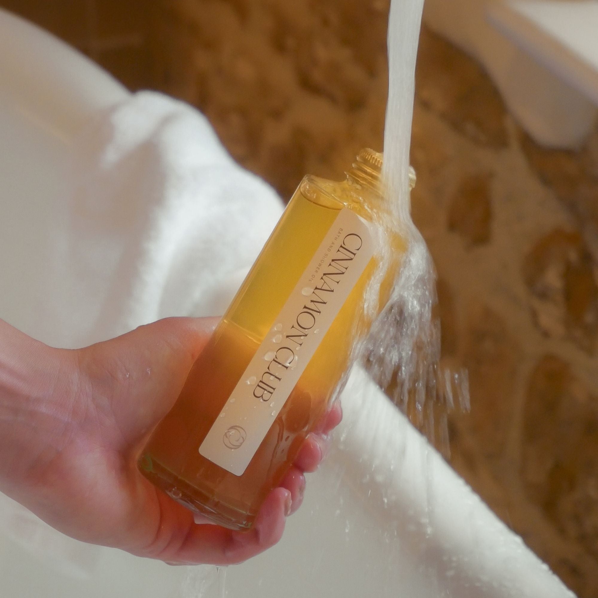 Cinnamon Club Bath & Shower Oil – Tyler Aromatherapy Ltd